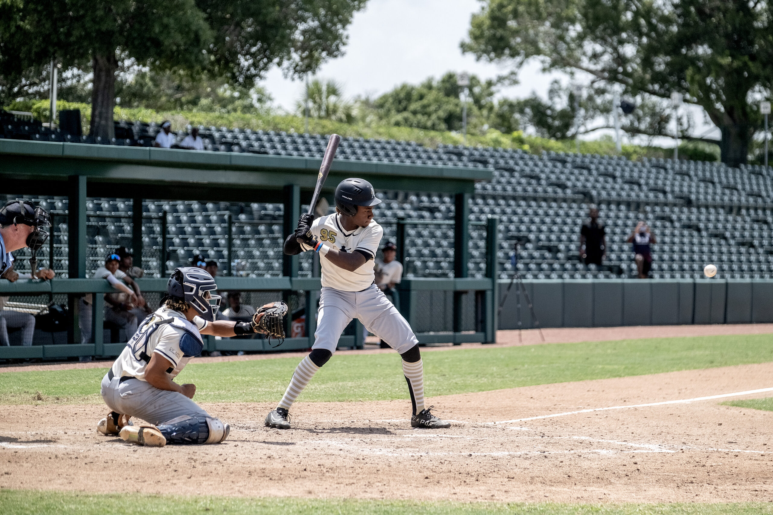 Big-league mentors step up to plate at ‘Hank Aaron’ camp - Vero News