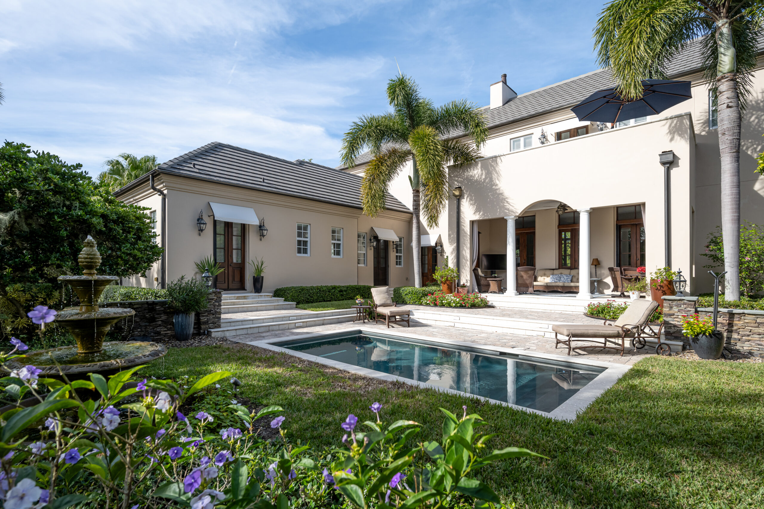 Country manor house ‘unlike anything else’ in Vero - Vero News
