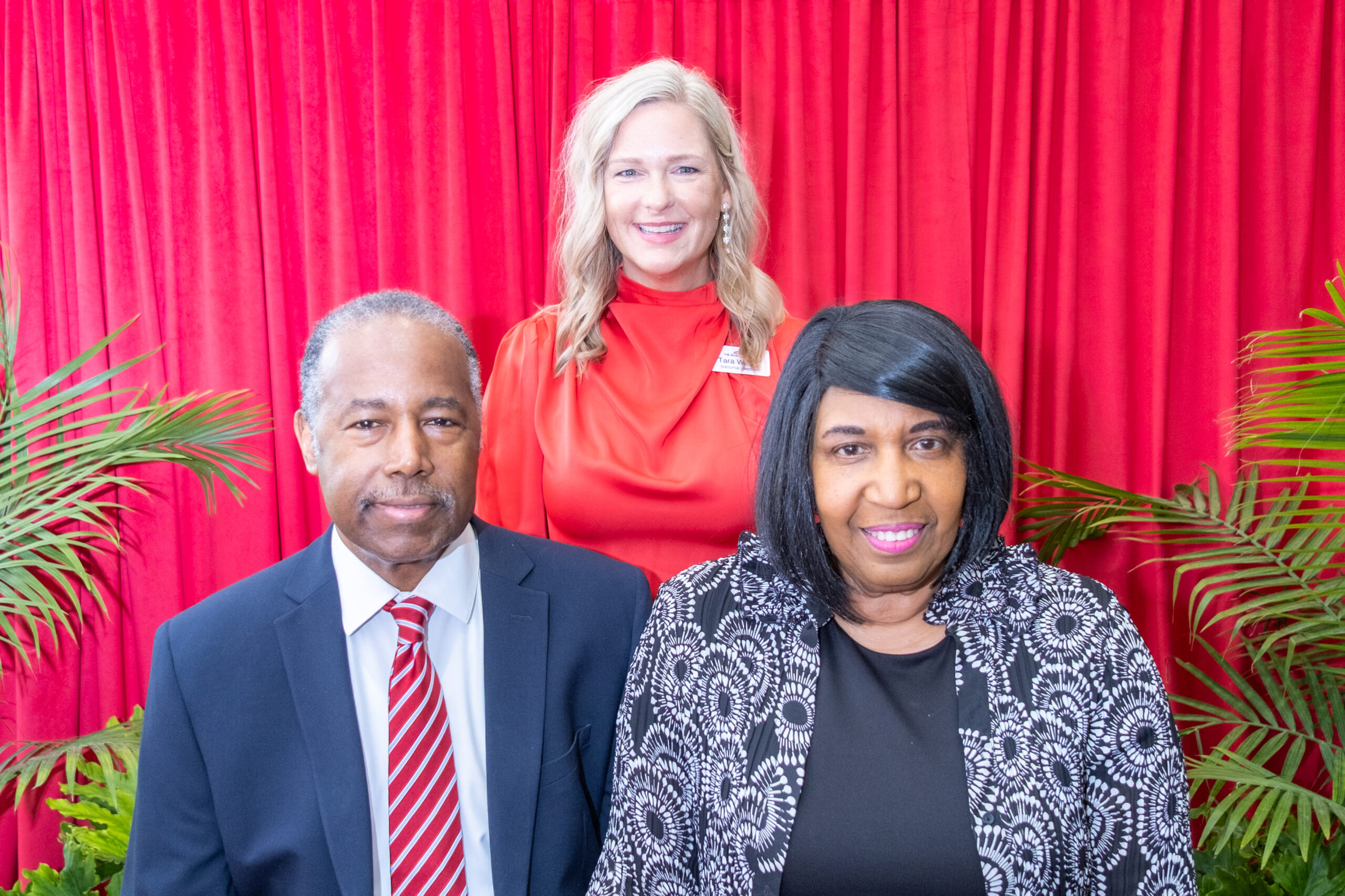 ‘Moms’ the word as Carson praises Buggy Bunch mission - Vero News