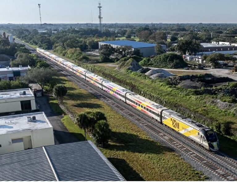 Longer Brightline trains are impressive but deceptive - Vero News